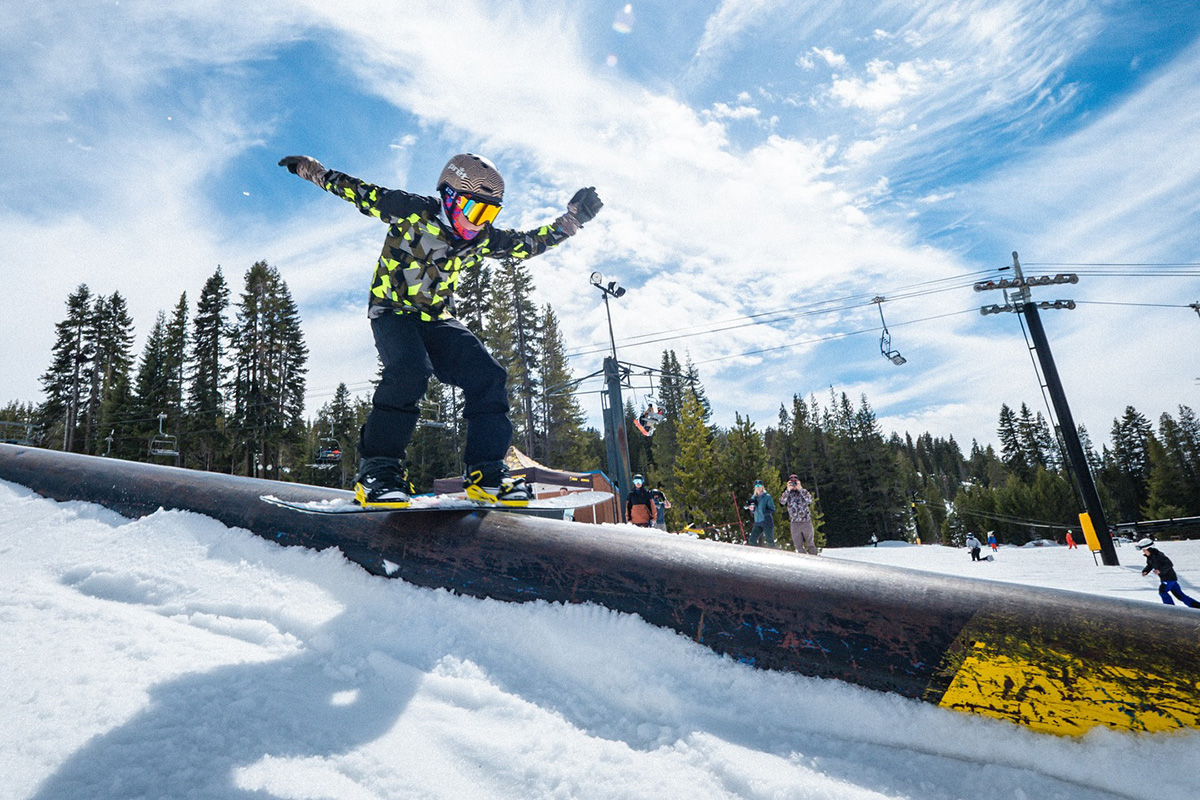Top Terrain Parks in North America: Ultimate Guide for Freestylers