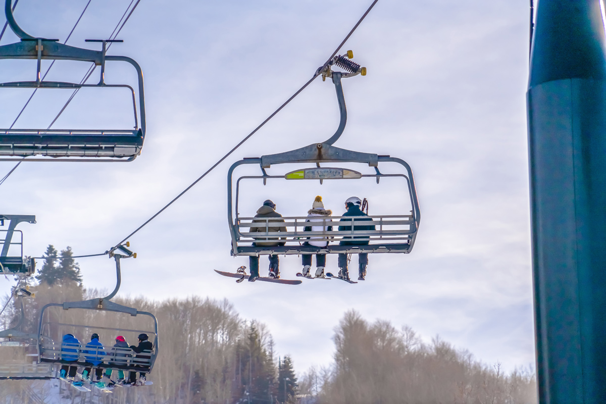 5 Affordable Ski Resorts Near Chicago | Skier Deals